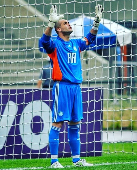 São Marcos, o santo goleiro do Palmeiras, completa 47 anos