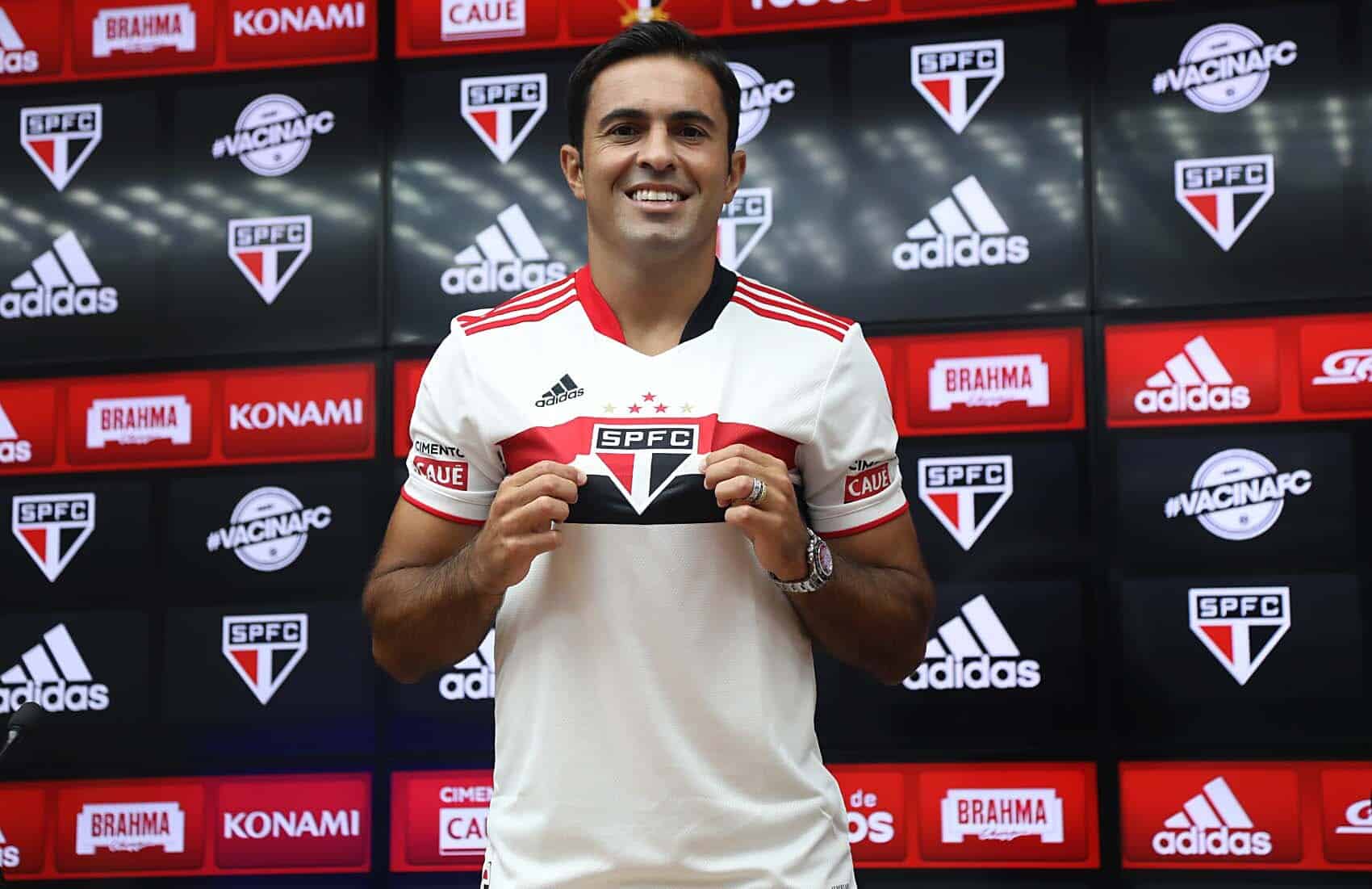 Eder é apresentado no São Paulo - Futebol na Veia