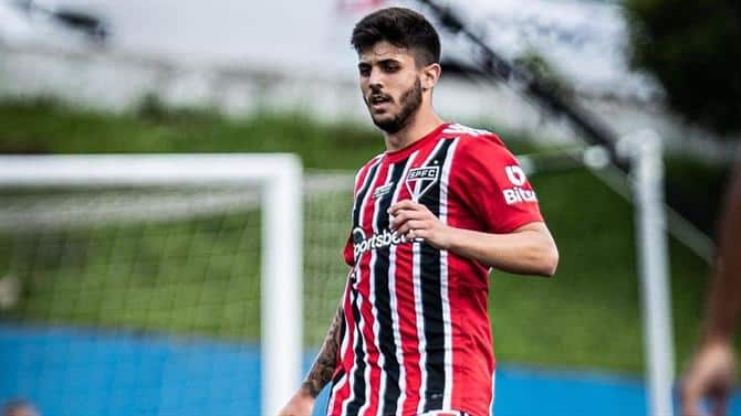 Lucas Beraldo monitorado por gigante europeu - Futebol na Veia