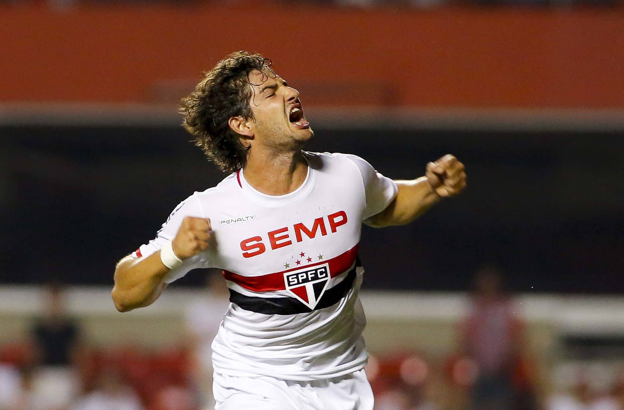 Alexandre Pato é vinculado em dois gigantes brasileiros - Futebol na Veia