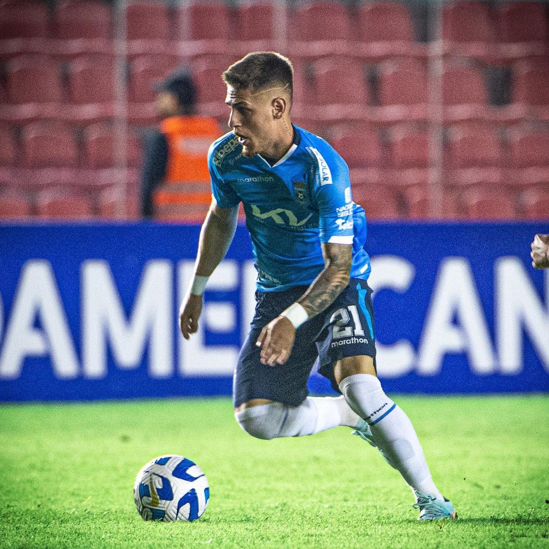 EXCLUSIVO: Léo Fenga, ex-Grêmio, fala sobre adaptação ao futebol ...