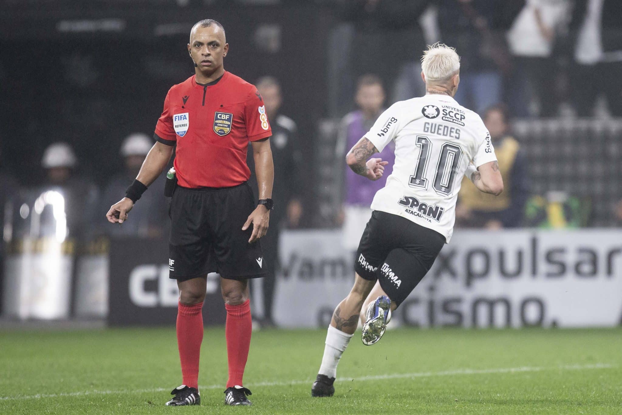 Roger Guedes é o jogador do Corinthians com melhor média de gols dos ...